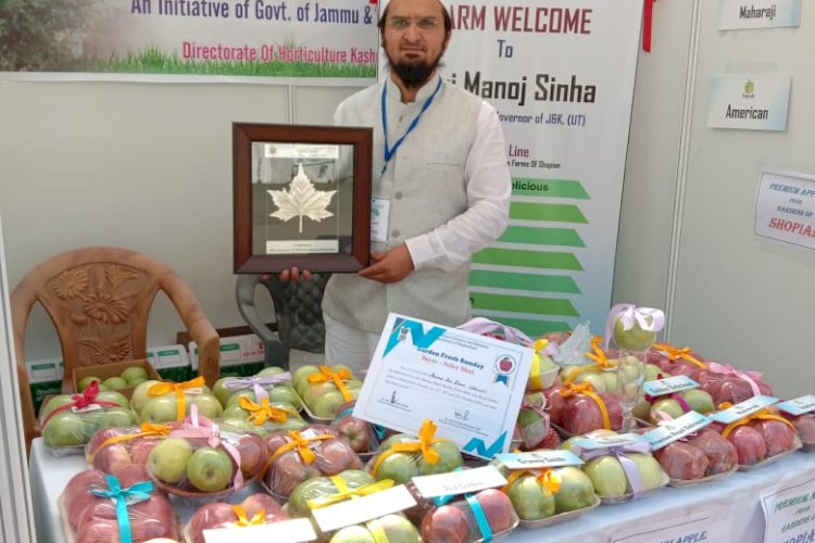 Young entrepreneur sets up online supply chain to redefine Kashmiri ...